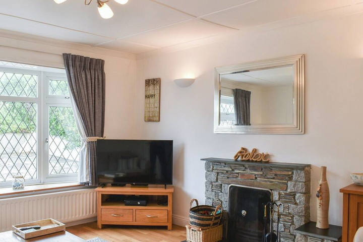 Discover Coastal Living In This Charming Bungalow Located In Cornwall. - Port Isaac