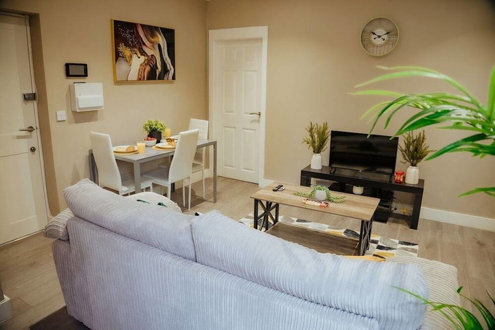 1br Retreat L Great Value - Staffordshire