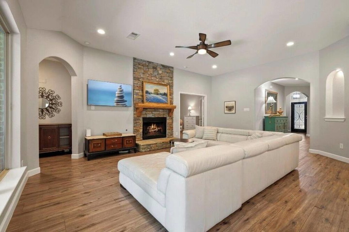 Family Retreat In Creekside  Relax & Unwind - The Woodlands, TX