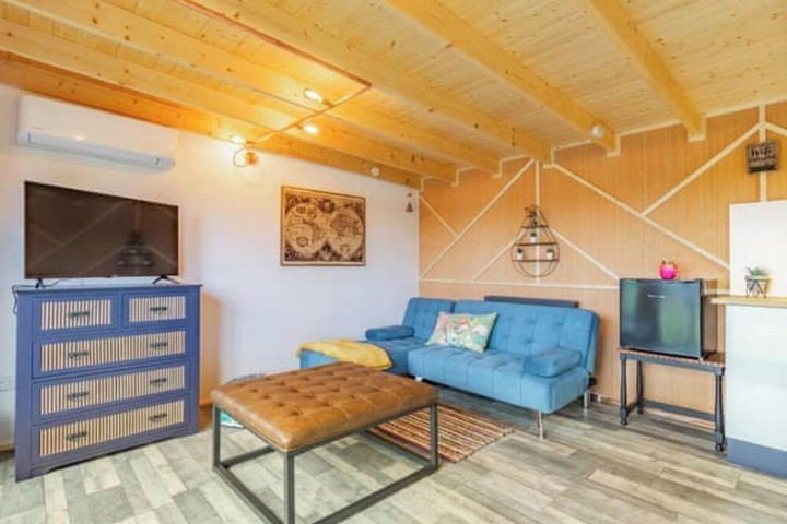 Hollys Hidden Hideaway Is The Perfect Couples Retreat - Hot Tub, Rural , Calm - Kent