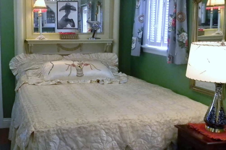 Kool, Retro Chic Is What Comes To Mind When Describing This Unique Hideaway! - Pennsylvania