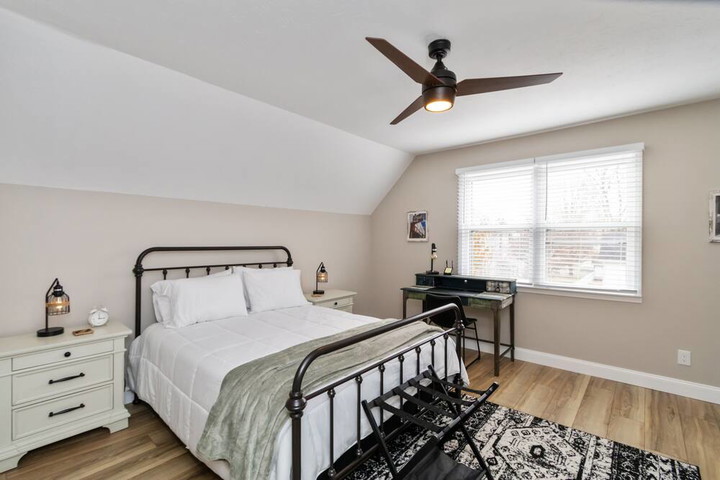 Welcome To The Boar's Nest, Walking Distance To Noblesville Town Square - Fishers, IN
