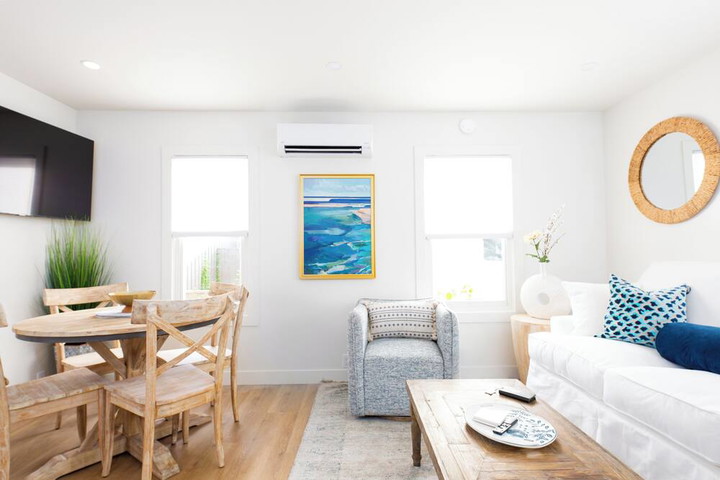 Lovely 1-bedroom Cottage With Ac Near East Beach - 샌타바버라