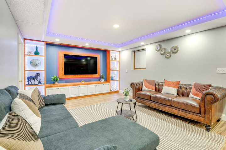 Lake Champlain Fun: Apt W/ Fire Pit & Large Yard! - Vermont