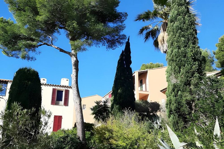 Studio « La Bonbonnière » Avec Vue Montagne, Piscine Et Jardins Partagés - Saint-Mandrier-sur-Mer