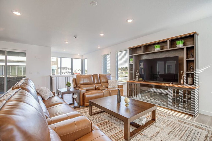 8 Mi To Denver Tech Center: Business-ready Retreat - Parker, CO