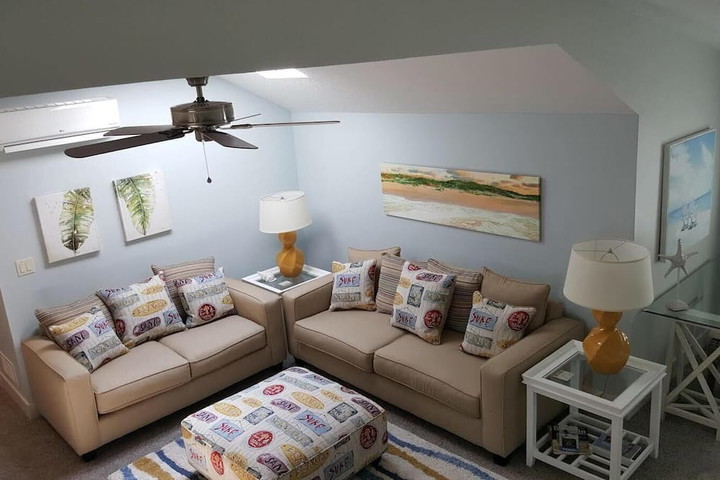Grove Keeper Cottage Unit Has A Tree House Atmosphere - Clearwater, FL