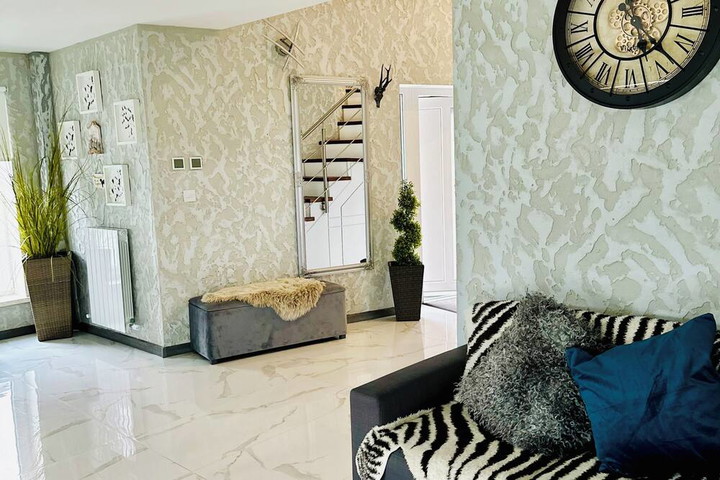 Charming 3-bedroom Property With Free Wifi And Parking Near Kildare Village - Kildare