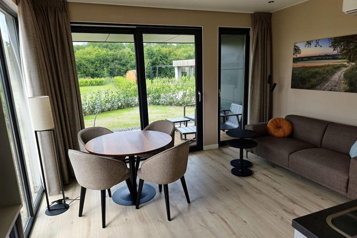 Hofvilla Amalia: A 2-person Villa With Private Sauna, Lots Of Natural Light And Tranquillity. Beautifully Located In The Nature Of Hofparken Wiltershaar. - Winterswijk
