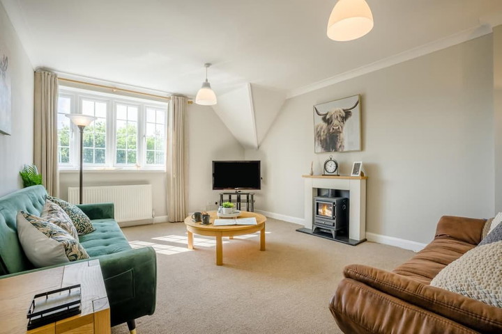 1 Bed In Brockenhurst (Oc-l46032) - Brockenhurst
