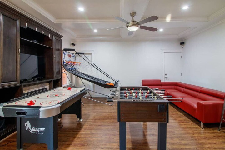 Fun Family Home With Hot Tub & Games - 新西敏