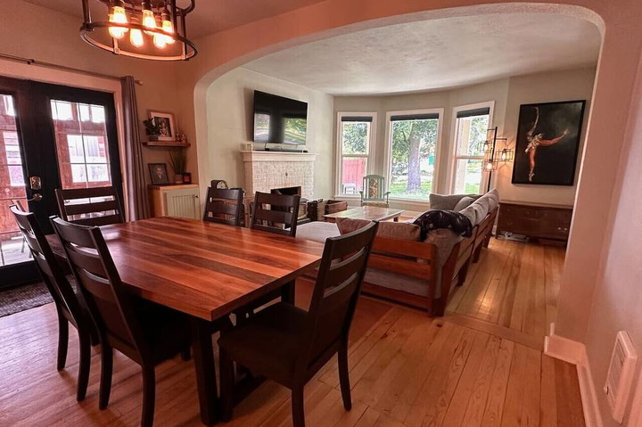 Historic Victorian Home - Pullman, WA