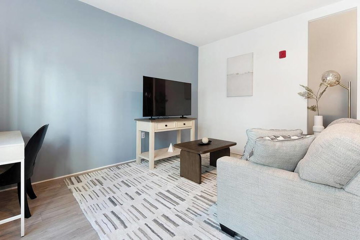 Landing | Amazing 1bd, Game Room, Pool - Maryland