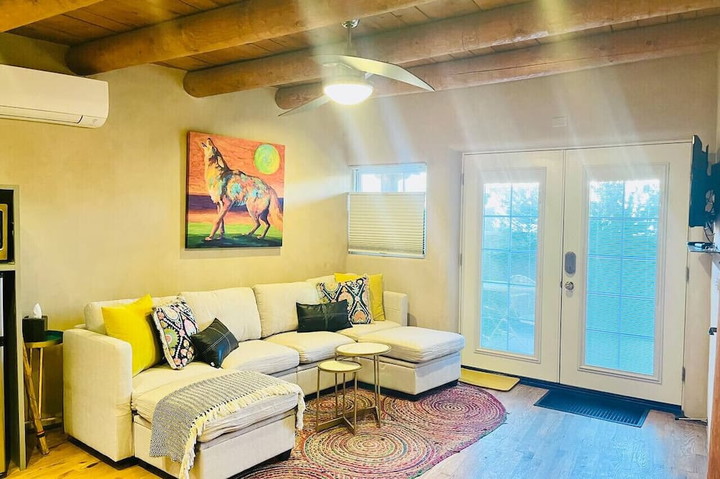 Excellent Location & Divine Digs, Walk Everywhere! - Santa Fe, NM