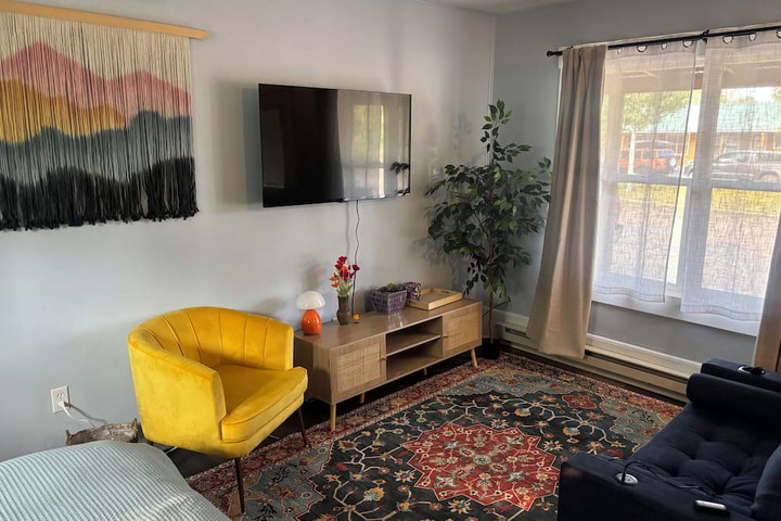 Soothing 1-bedroom Studio In Charming Gunnison Perfect For Getaway - Gunnison, CO