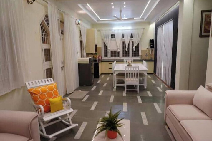 Shahatoot Stays Elegant 2bhk Retreat In Dayalbagh, Agra - Agra