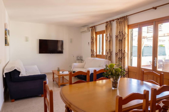 Family House In Port Of Alcudia | Pool, Terrace & 11 Min Walk To Beach - 馬略卡島