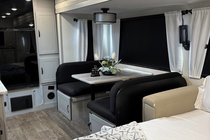 Lopez Comfortable Travel Trailer - Tampa Bay