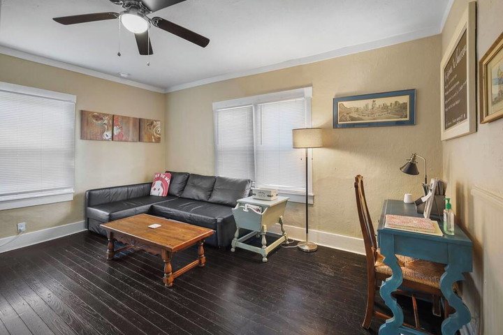Cozy 2 Br Home In Historic Downtown Anderson - Pendleton, IN