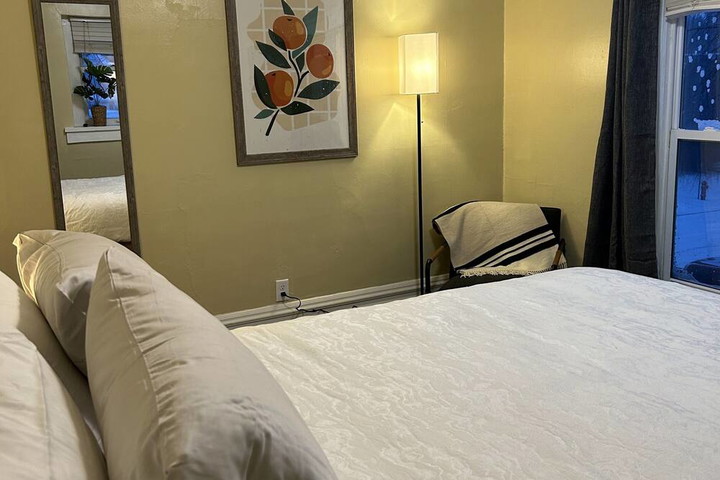 Bright Apartment In Quaint Fargo With Refreshing Ac - Fargo, ND