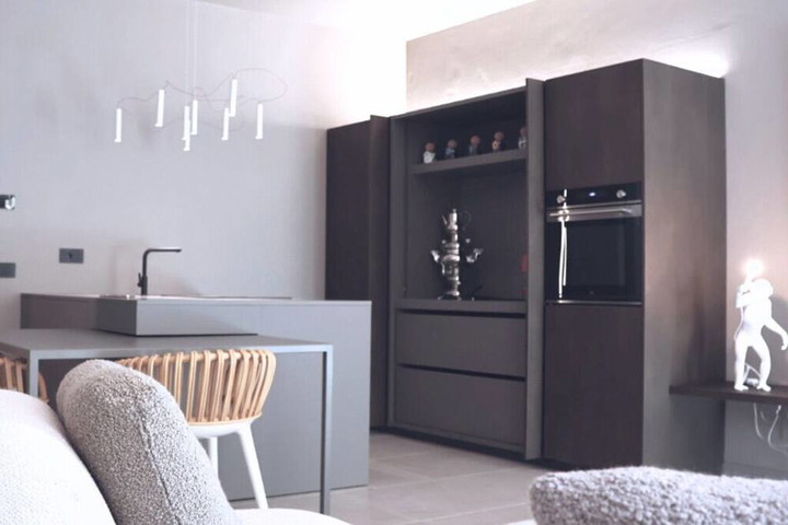 In The Heart Of The City Center, Just Minutes Away From Major Attractions - Biella