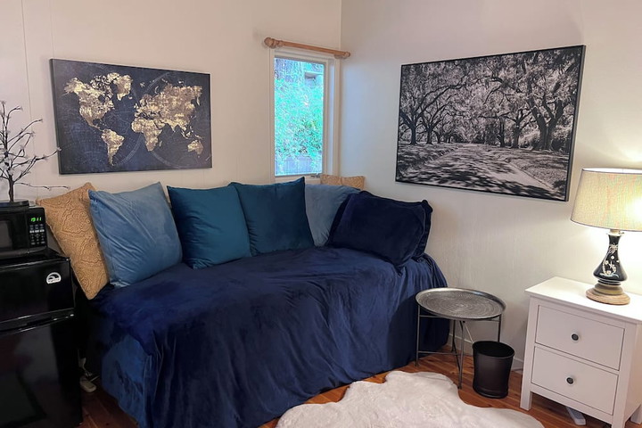 Arcata Forest Retreat: Peaceful Redwood Suite 5 Min To Downtown Arcata W Firepit - Arcata, CA