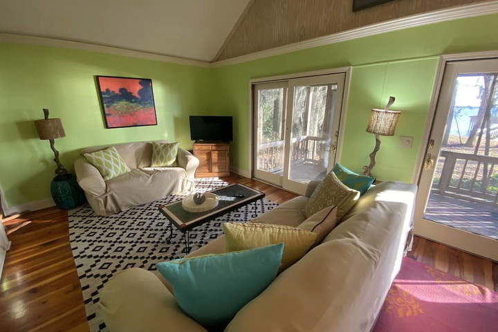 Lakefront Stay On Santee - Lake Marion, SC