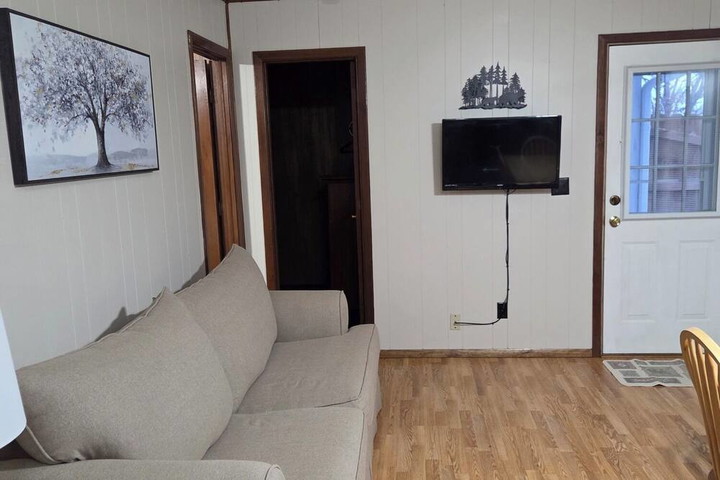 Charming Lake Cottage 8 At Teal Point Resort With Dazzling Views Of Lake Norfork - Mountain Home, AR