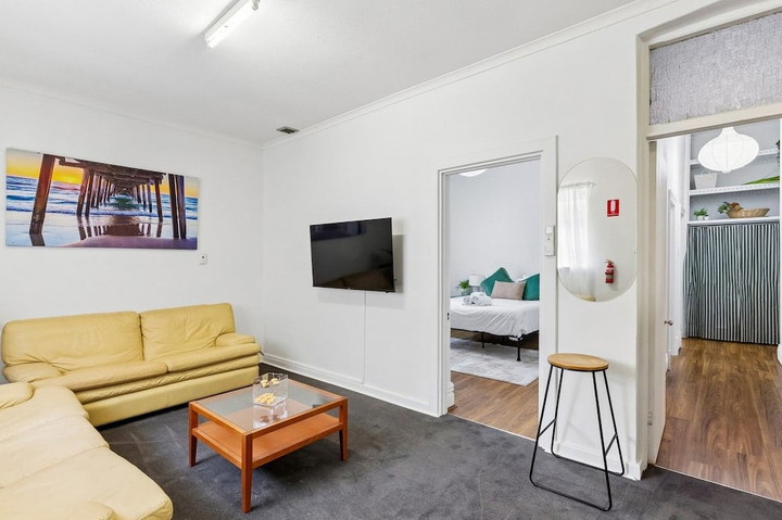 Sunkissed In Henley - Beach Days & Square Nights - Port Adelaide