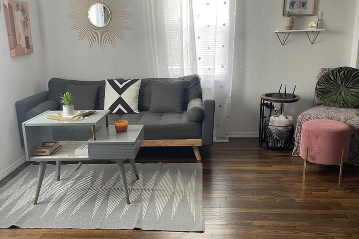 Fabulous 2 Bedroom Bungalow In Charming Rose District, Downtown Broken Arrow - Broken Arrow, OK