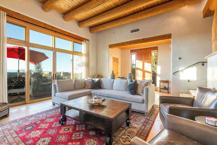 Luxury Adobe Retreat With Jemez Mountain Views - Santa Fe, NM