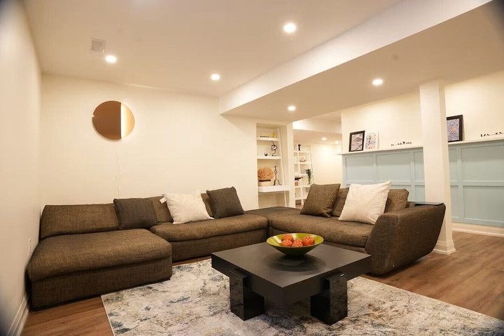 Charming 2 Bedroom Apartment Near Heartland - Brampton