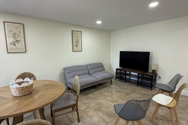 Serena House - Tampa, FL