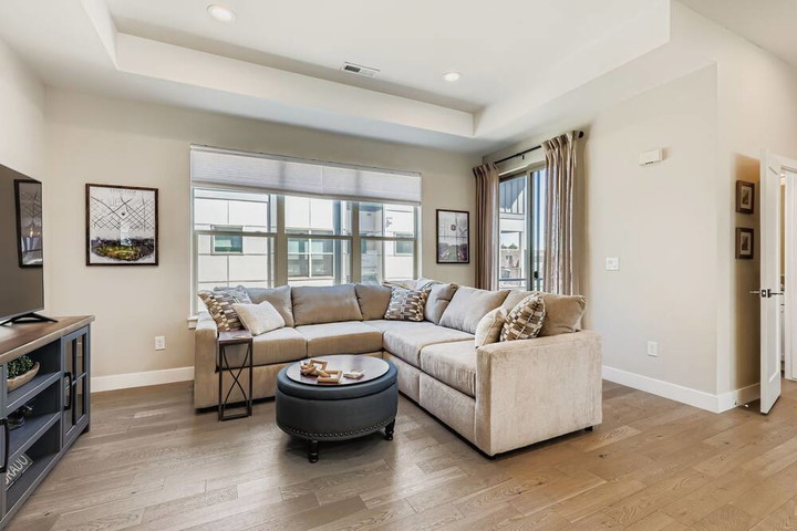 Arvada Townhome | Quiet Location | Fireplace - Arvada, CO