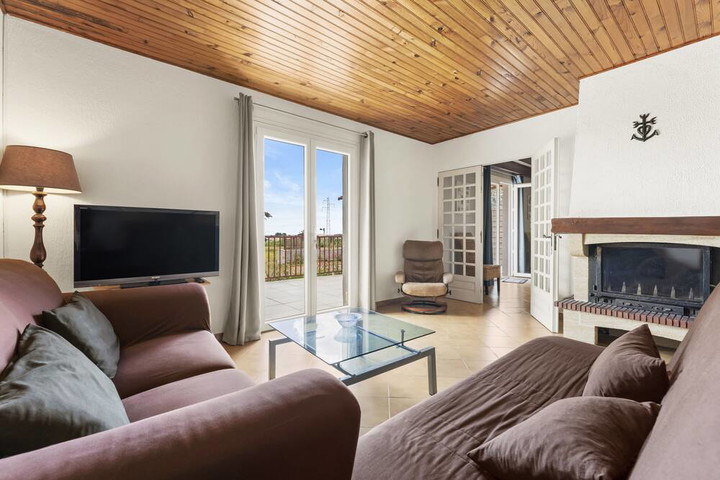 Maison De Vacances Avec Terrasse Privée, Wi-fi Et Climatisation - Bellegarde