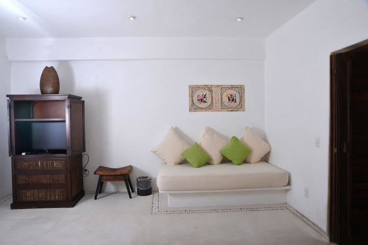 Beautiful Beachfront Property In Zihuatanejo Bay - Zihuatanejo