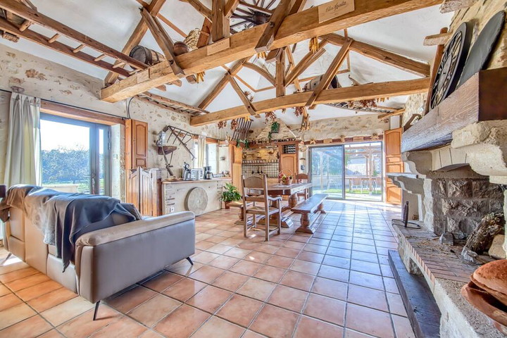 Maison De Vacances 'Le Moulin' Avec Piscine Privée, Terrasse Privée Et Wi-fi - Charente