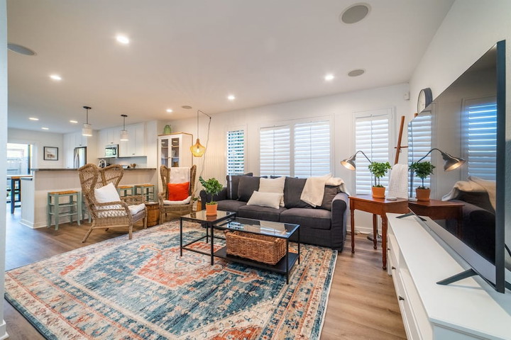 Charming Coastal Home In Cardiff-by-the-sea, Ca. Close To Beach, Hiking, & More! - Encinitas, CA