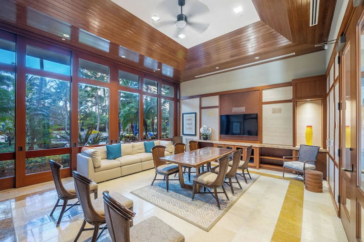 Waikiki 2br Condo | 2 King Beds, Parking, Lanai & Ocean View - Honolulu, HI