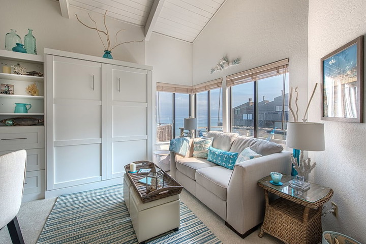 3731 The Ship's Prow ~ Oceanfront, Pools, Hot Tubs - Monterey, CA