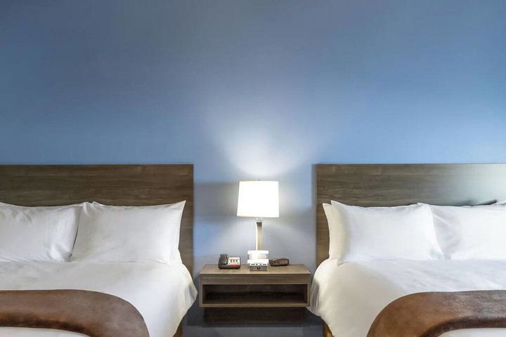 Comfortable Retreat W/ Room Essentials + Full Kitchen For Easy Travel! - Midland, TX
