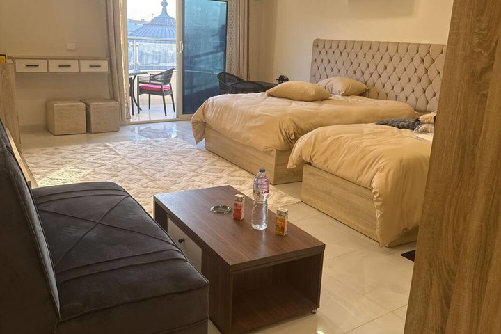 Luxury Deluxe Suite At Great Pyramid View Hotel With Private Balcony - Giza
