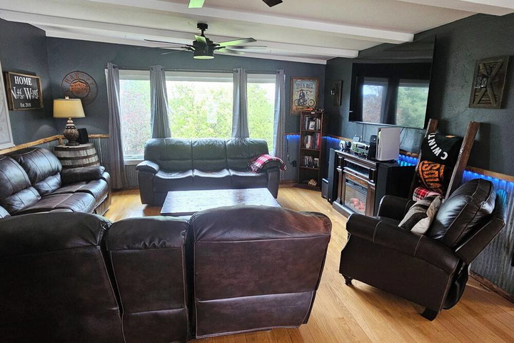Spacious 5-bedroom House In Terrific Sturgis 1 Miles To Main, Fitness Room, Wifi - Sturgis, SD
