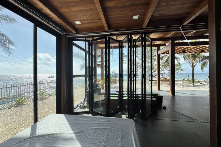 Sinag Beachfront Cabin In Isla Verde, Batangas - Batangas