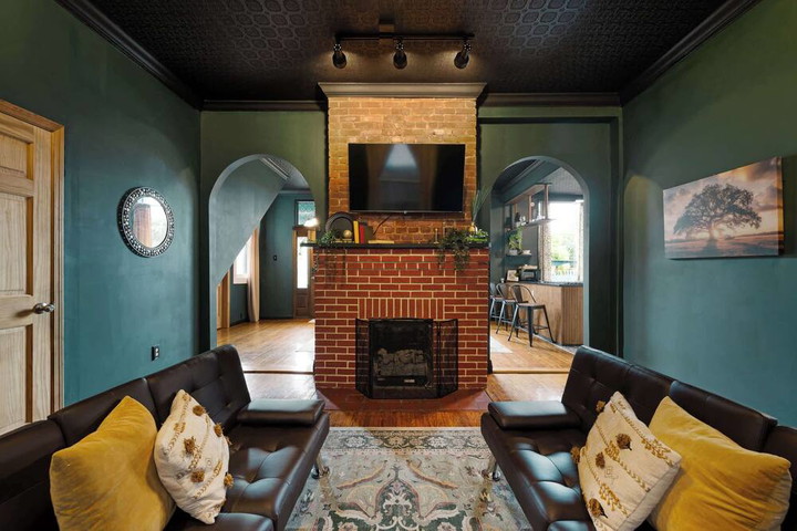 Retreat On Bardstown Road | Yard Great Location - Louisville, KY