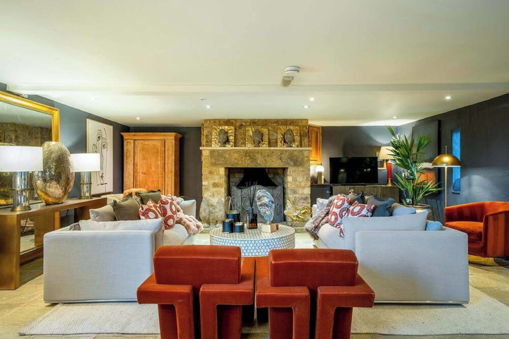 Willowberry Barn - Exclusive Home With Hot Tub - Broadway