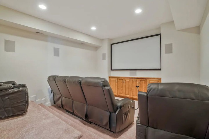 Manor House On 15 Acres With 2 Hot Tubs & Rustic Stone Fire Pit - Leesburg, VA