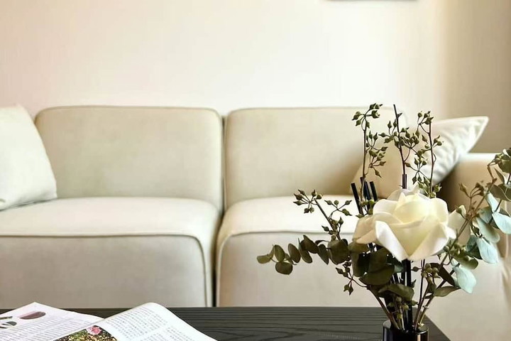 3-bedroom Apartment Easy Walk To Yuyuan Garden, The Bund And Nanjing Road - Shanghai