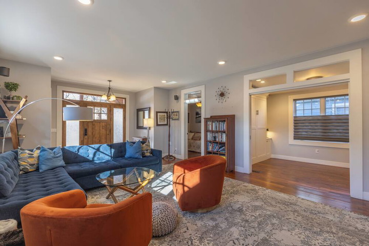 Large Group Retreat Downtown With Hot Tub, Fire Pit, Balcony, Office, & More - Durango, CO