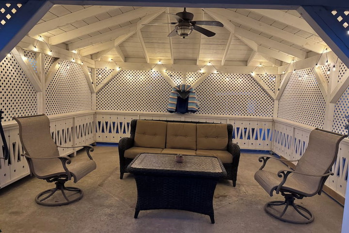 Newly Updated Retreat In The Bake! - Bakersfield, CA